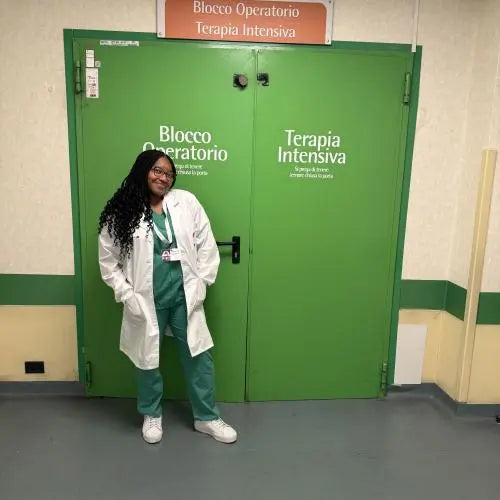 Alexandra Mandewo – Doctors in Italy